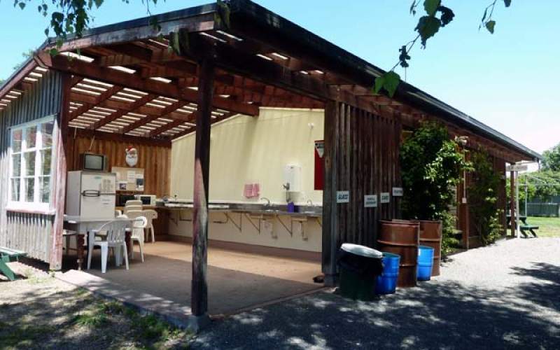 Collingwood Motor Camp | Full Service Camp | New Zealand